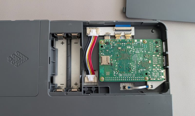 CrowPi 3 Review: A Complete Raspberry Pi Learning Station – RaspberryTips